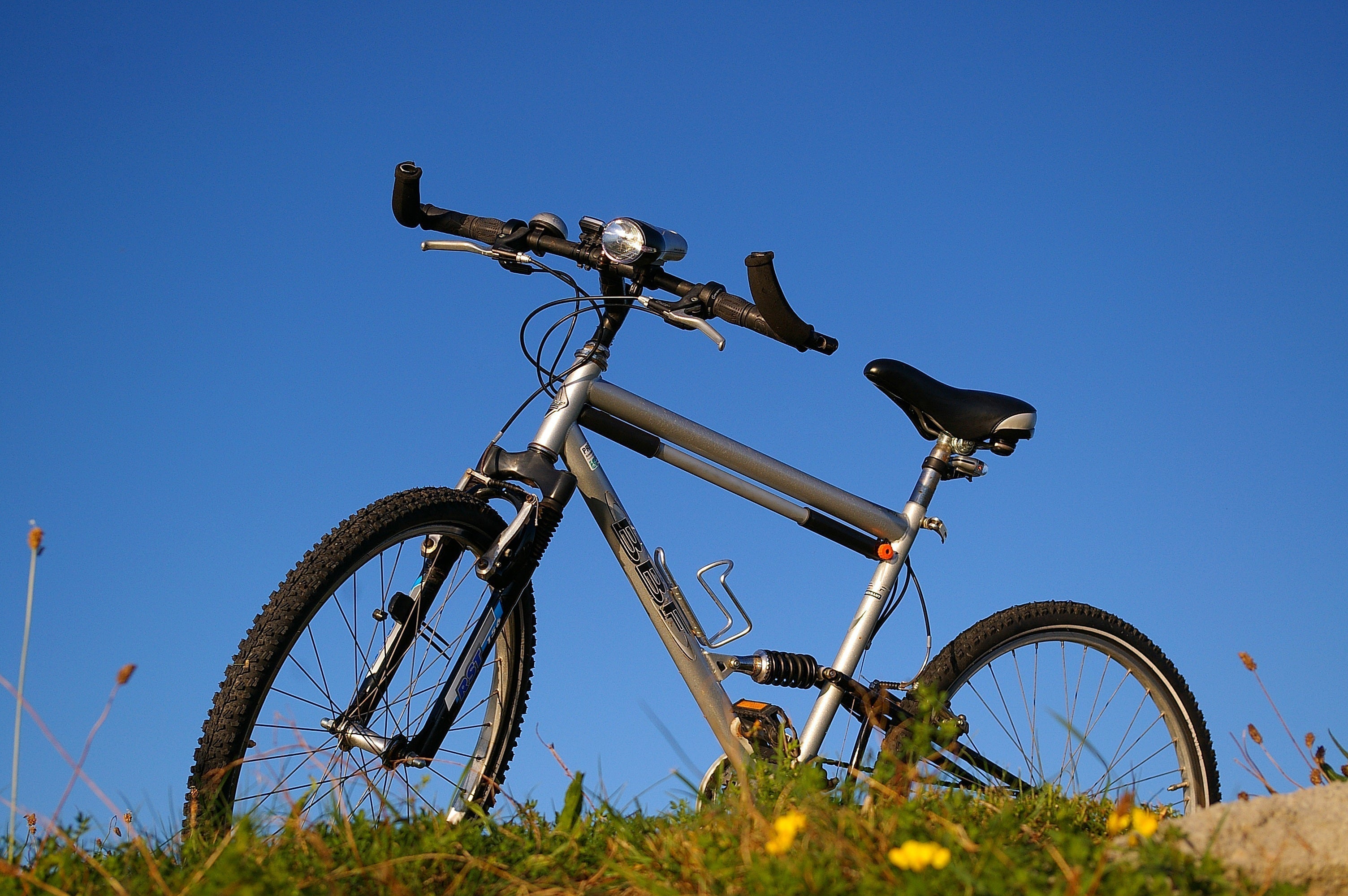 what-size-tire-does-a-26-inch-bike-need-hycline